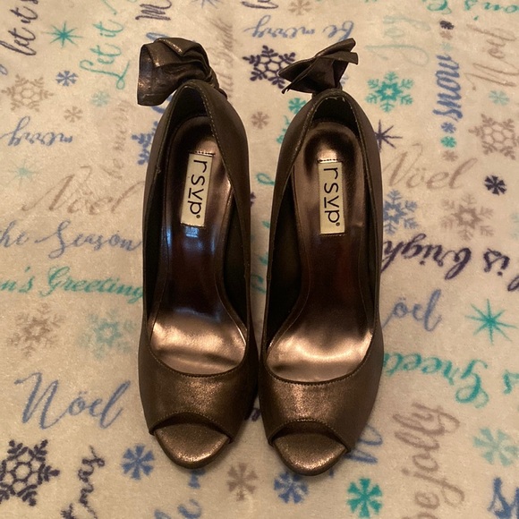 RSVP | Shoes | Pewter Heels | Poshmark